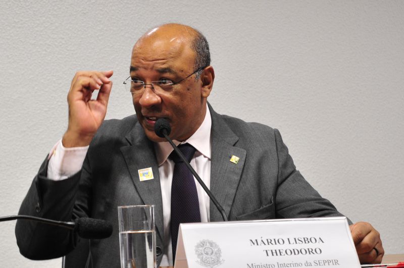 Mário Theodoro faz um balanço da questão racial e as mudanças sociais ...